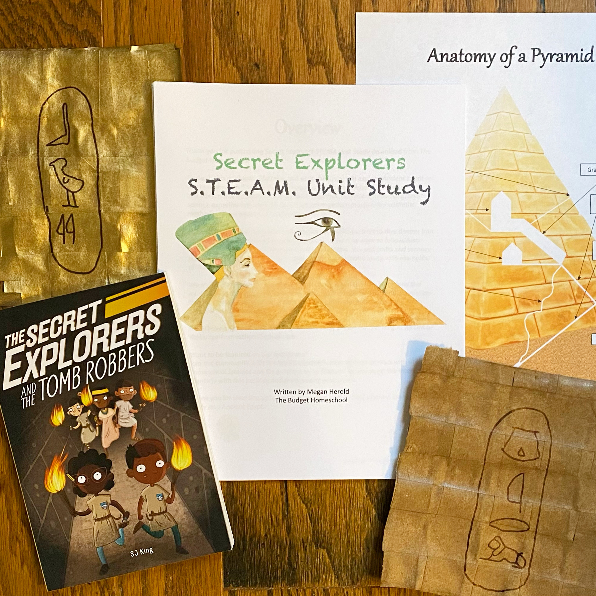 Secret Explorers MUMMY - Herolds at Home